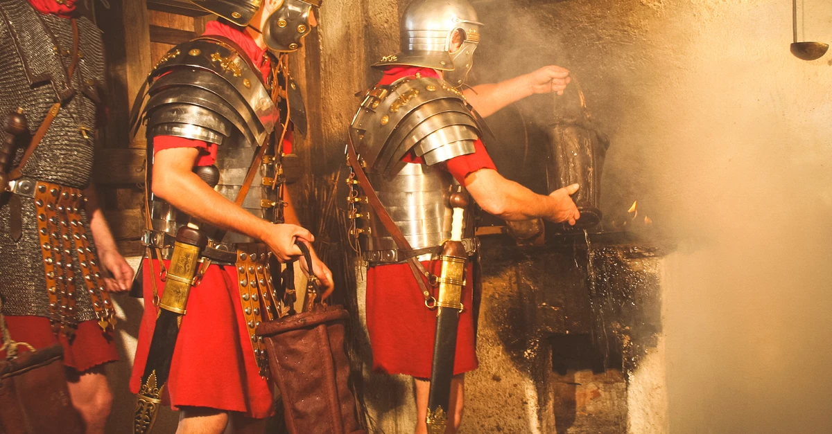With axe and bucket - the Roman fire brigade in antiquity | Römerstadt ...